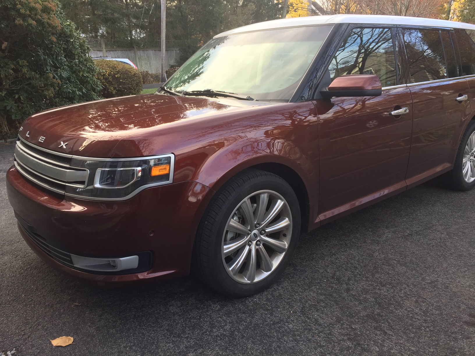 USED: Flexing Its Status As A Top Crossover: The 2015 Ford Flex – A ...