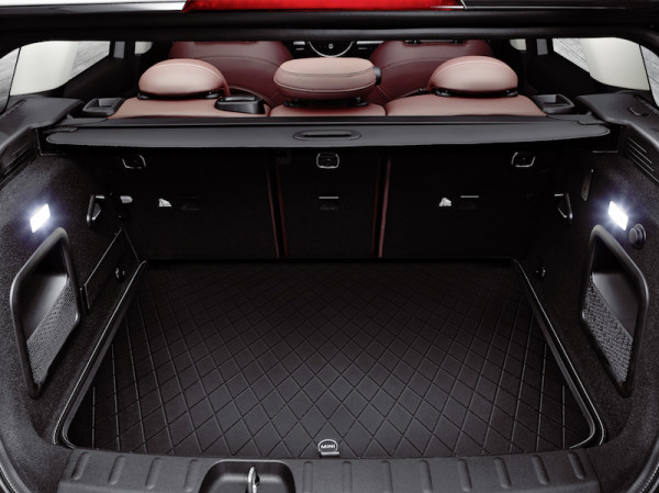 2016 MINI Clubman: MINI's Family Car – A Girls Guide to Cars