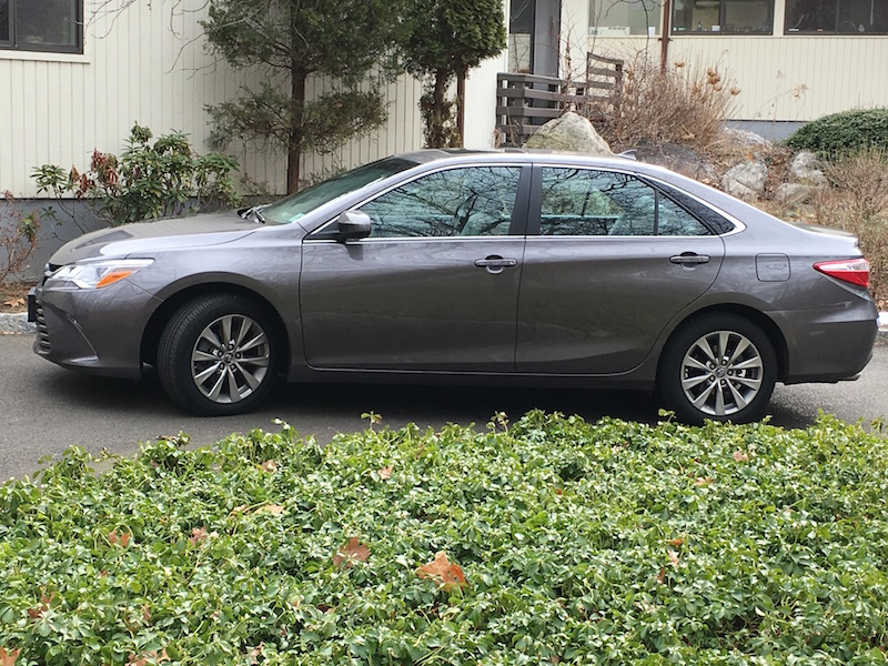 2016 Toyota Camry XLE Review: A Ton of Wow for the Price | A Girls ...