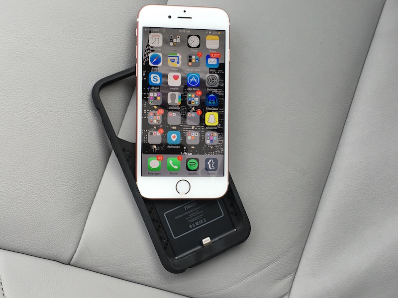 The Ultimate Luxury? Wireless Charging in the Car – A Girls Guide to Cars