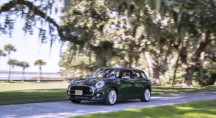 2016 MINI Clubman: MINI's Family Car – A Girls Guide to Cars