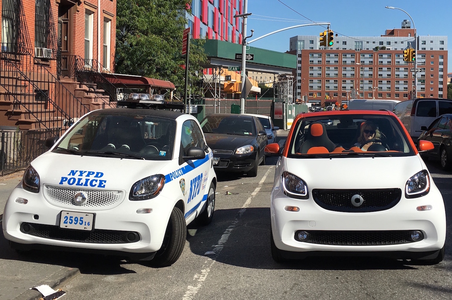 A Sweet Convertible For City Driving | SheBuyCars | 2017 Smart fortwo