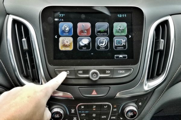 Staying Connected⚡️Through Your Car's Technology ? | AGirlsGuidetoCars ...