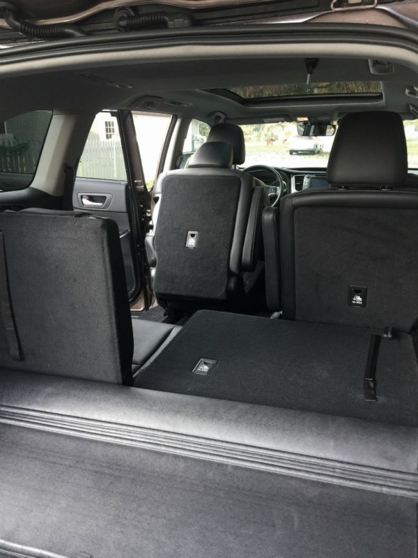 2017 Toyota Highlander Hybrid Review | A Girls Guide to Cars | 7 ...