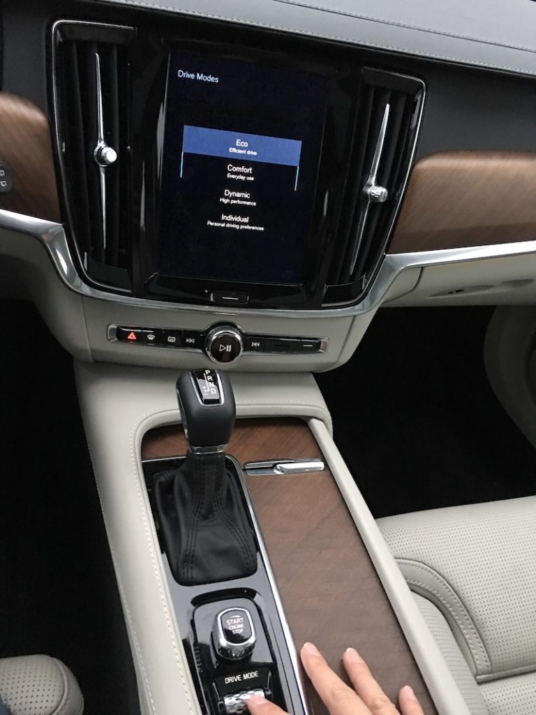 Your Mom Was Right: The Station Wagon Rocks | AGirlsGuidetoCars | 2018 ...