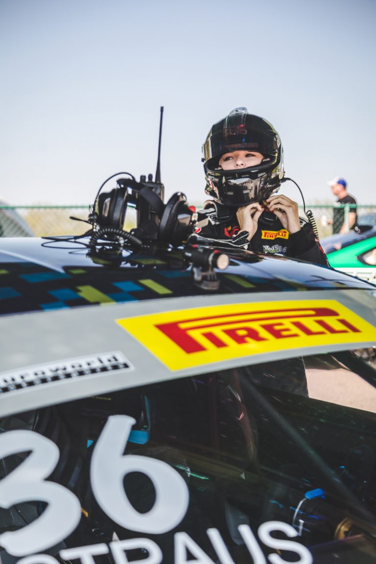 This Girl Has Drive: Inspiring Woman Aurora Straus - A Girls Guide to Cars