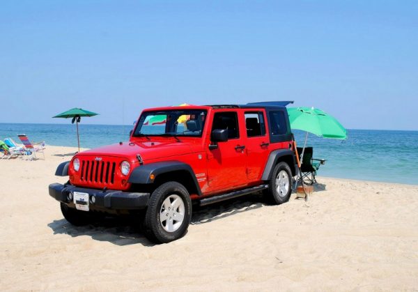 Tips for Getting Your Car Beach Ready - A Girls Guide To Cars