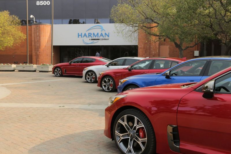 Harman Imagines the Ideal Mobile Office - A Girls Guide to Cars