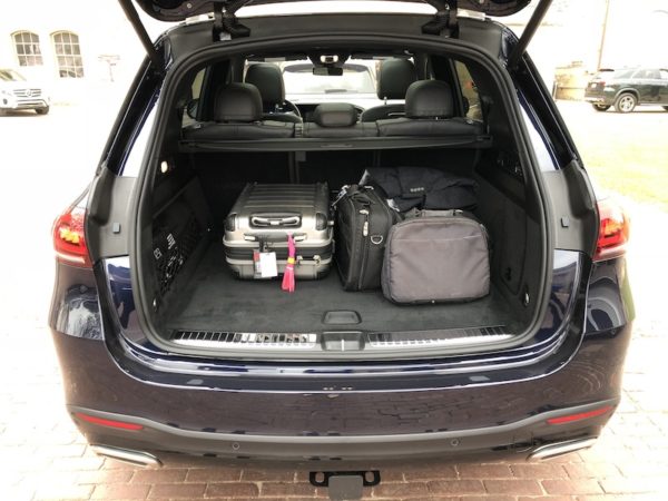 A 3-Row Luxury SUV That Gets Better With Age? - A Girls Guide to Cars