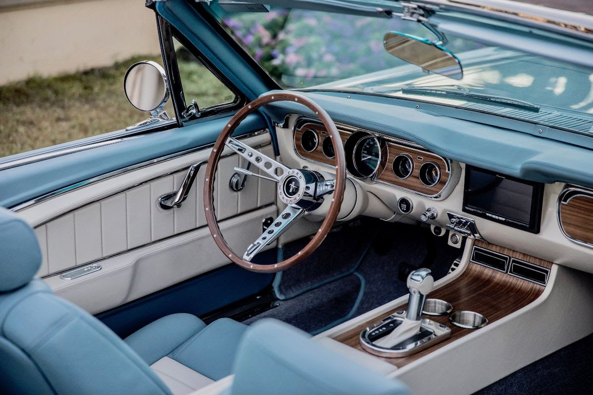 The Ultimate Classic Car: Authentic Design, Modern Technology for the ...
