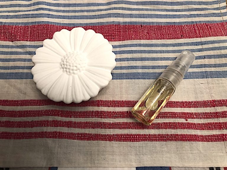 Aromatherapy: The Luxury of a Fine Car Fragrance - A Girls Guide to Cars