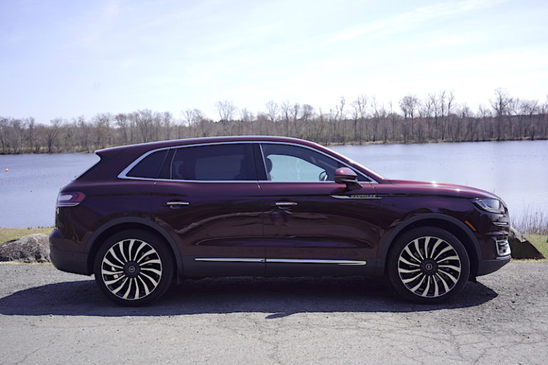 Which Luxury 2 Row SUVs are Best for Child Car Seats? - A Girls Guide ...