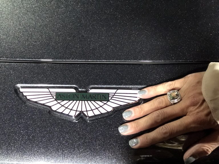 How to Take an Awesome Car Nail Selfie - A Girls Guide to Cars