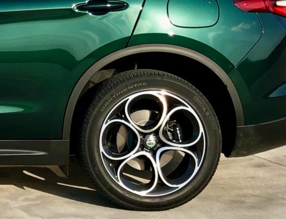 Why You'll Love the Alfa Romeo Stelvio, A Sublime Italian Luxury Car ...