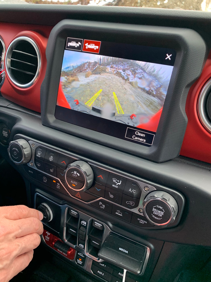 Jeep Gladiator: Let's Go Off-roading! - A Girls Guide to Cars