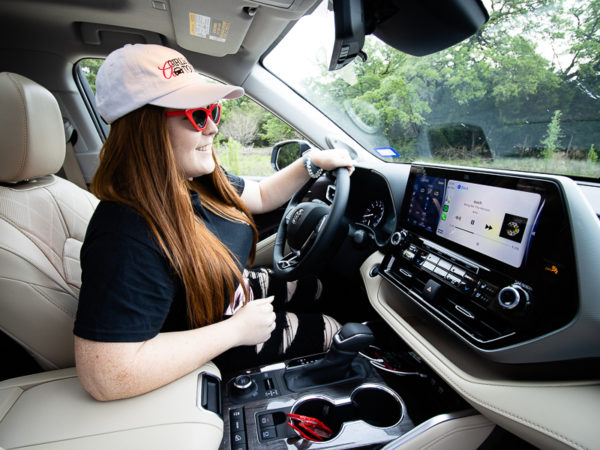 2020 Toyota Highlander Platinum AWD 3 Row SUV: The Hype Mom Car - A ...