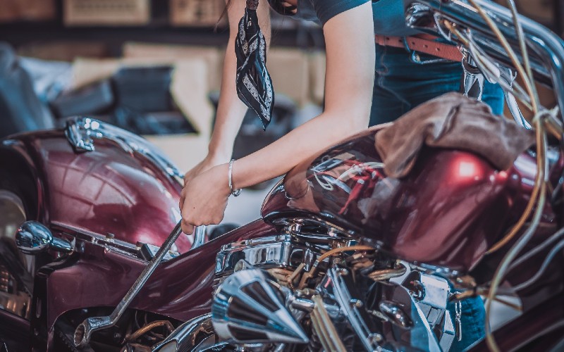 12 Badass Women Who Like Cars You Need to Follow on Instagram – A Girls ...