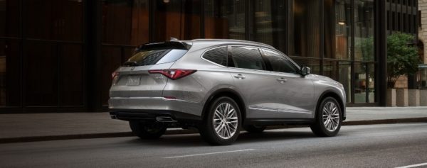 10 Full Size Luxury 3 Row SUVs for the Boss Babe - A Girls Guide to Cars