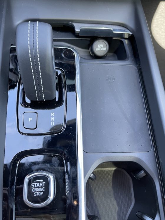 The 2022 Volvo XC60 Has Google Voice and We're Hooked - A Girls Guide ...