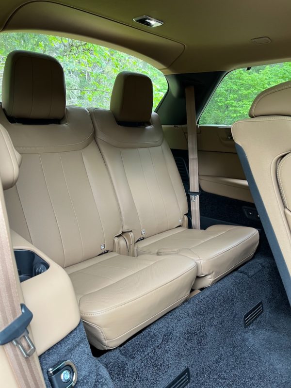 The 2022 Land Rover Range Rover: Unboxing A Classic - A Girls Guide To Cars