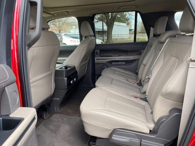 2021 Expedition MAX 4x4 Limited: Eye Catching Exterior with an Outdated ...