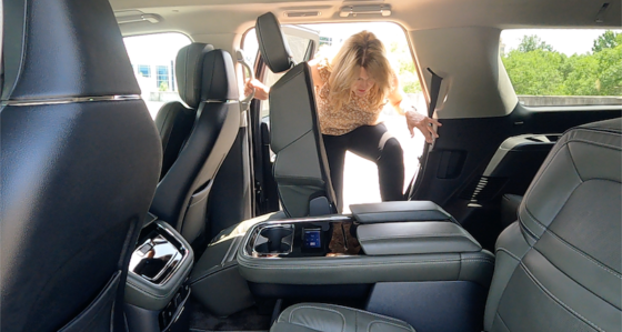 Lincoln Navigator Review: This Big Boy Wows - A Girls Guide to Cars