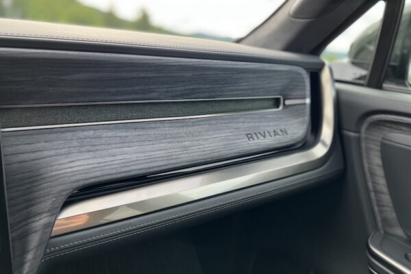 Rivian R1S First Drive: The First 3-Row Electric SUV is Here - A Girls ...
