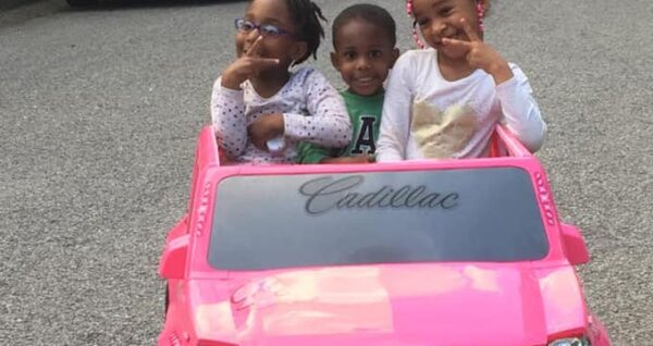 2019 Ford Expedition: This Truck is Built to Haul! - A Girls Guide to Cars