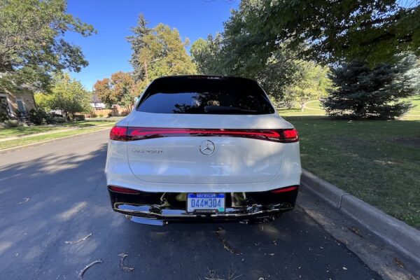 The 2023 Mercedes-Benz EQS SUV Is My Highly Personalized, 3-Row Bubble ...