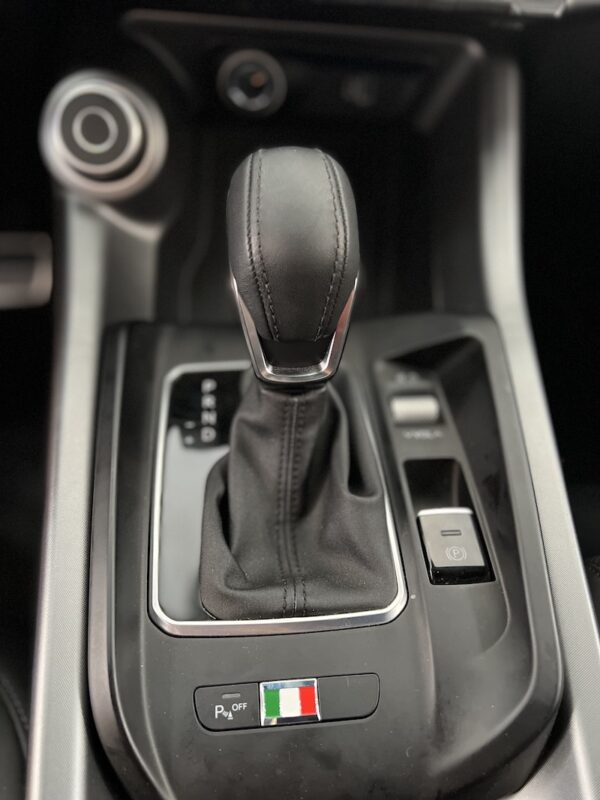 Alfa Romeo Tonale Plug-in Hybrid Electric SUV - A Girls Guide to Cars