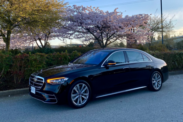 9 Over-the-top Luxe Features We Love: 2021 Mercedes-Benz S580 Luxury ...