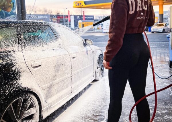 How To Remove Gum From Your Car's Exterior – A Girls Guide to Cars