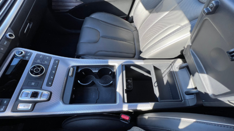 2023 Hyundai Palisade Calligraphy: This Upscale, Affordable 3-Row SUV ...