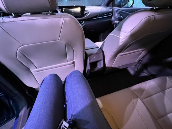 Cute, Luxe: Buick Envista Compact SUV - A Girls Guide to Cars