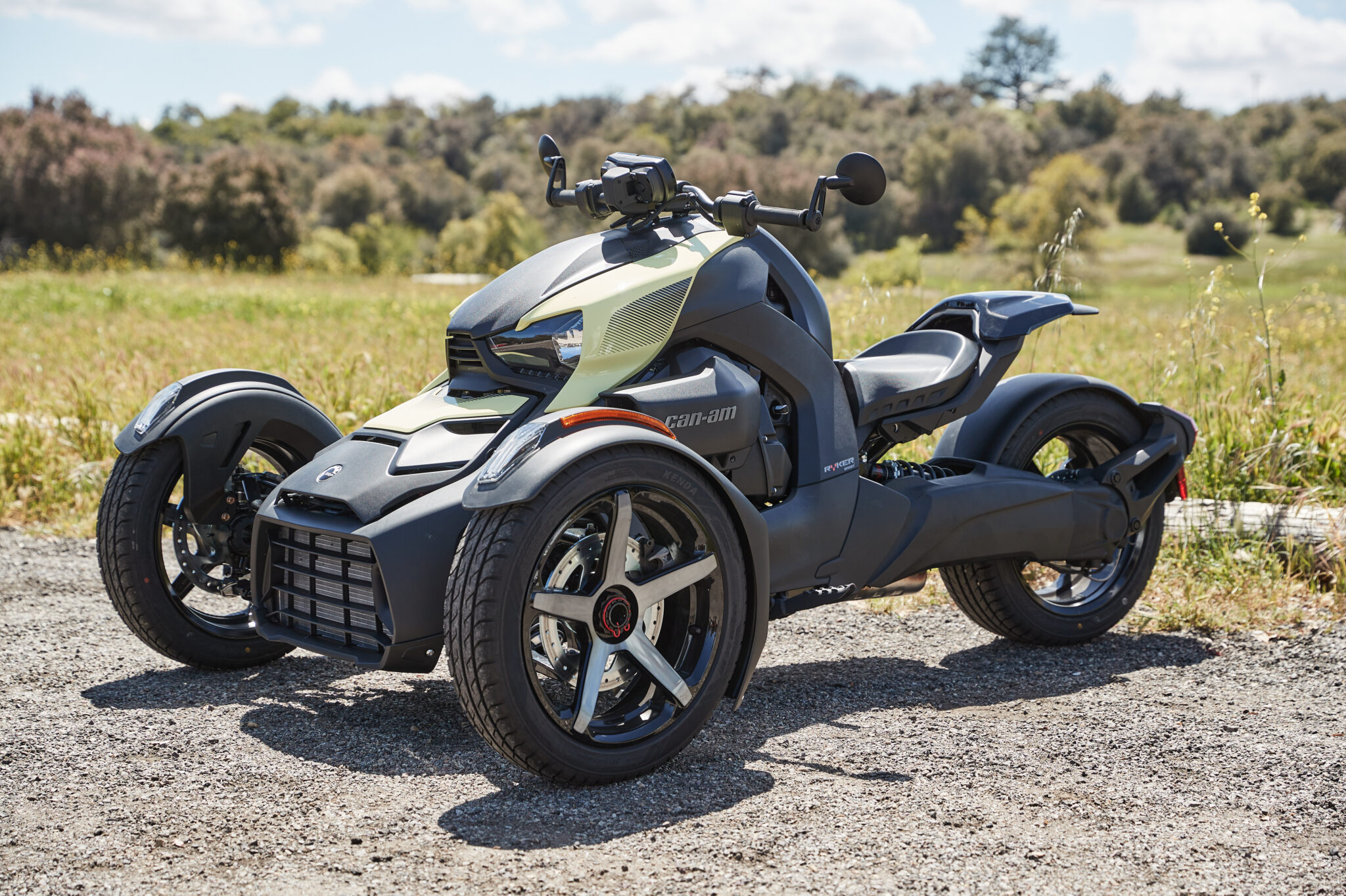 Can-Am Motorcycle Adventures As a Beginner - A Girl's Guide to Cars