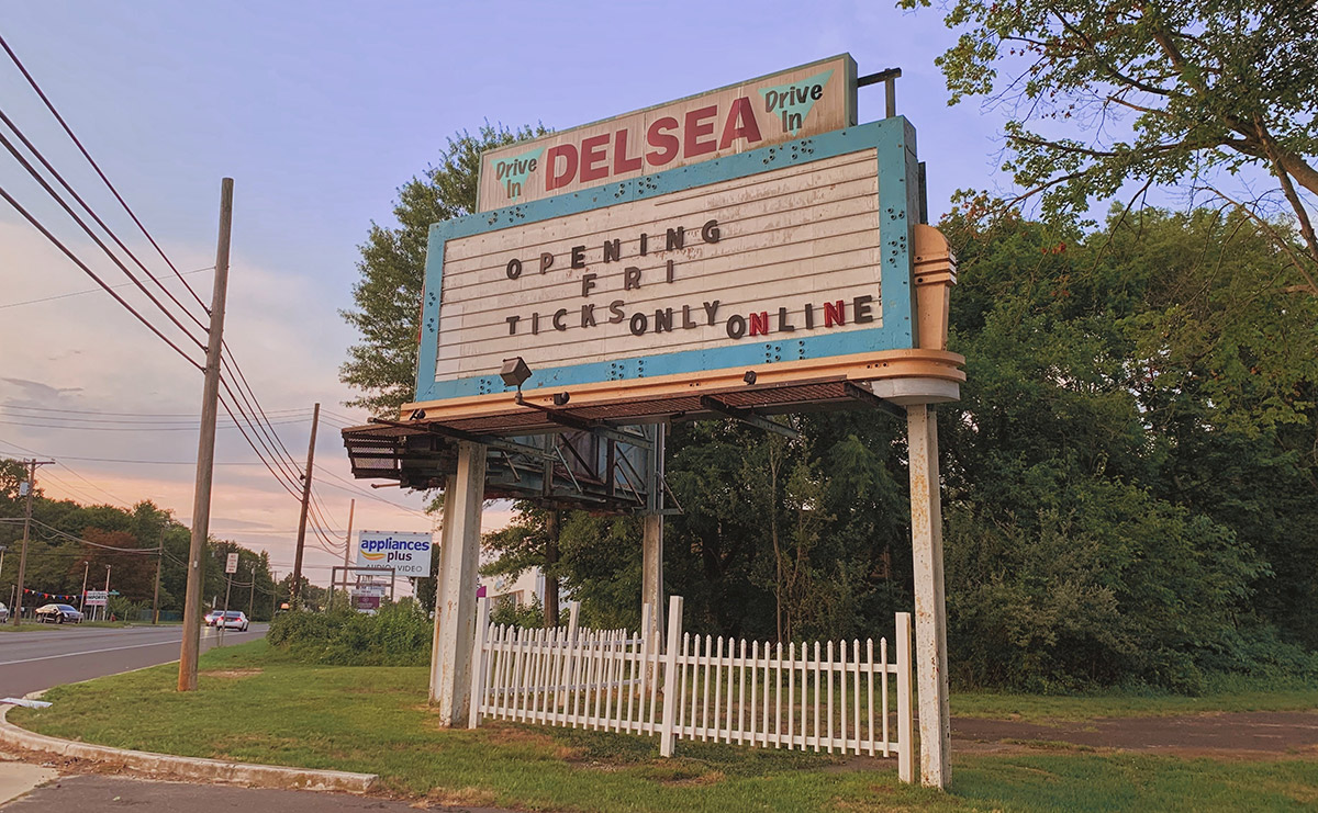 8 Tips for a Great Drive-In Movie Experience - A Girl's Guide to Cars