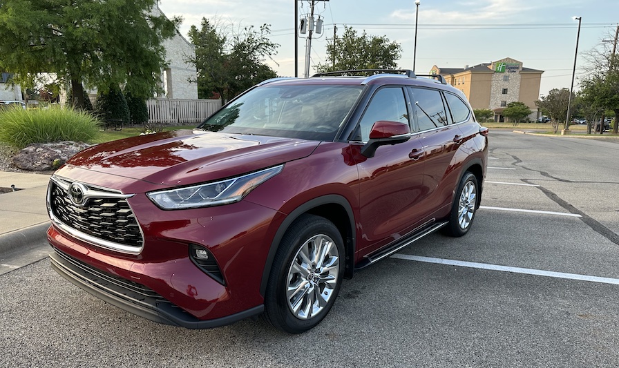 2023 Toyota Highlander AWD 3 Row SUV: The Goldilocks of SUVs?