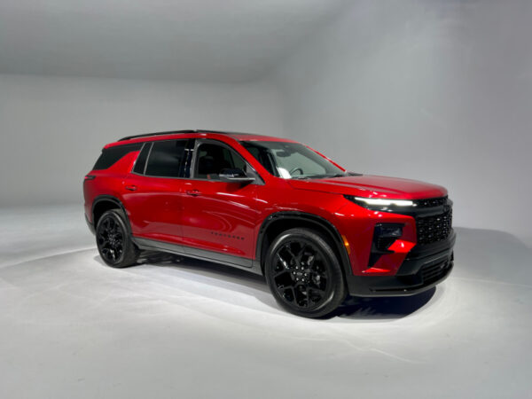 Chevy Traverse 3-row SUV Gets a Huge Makeover - A Girls Guide to Cars