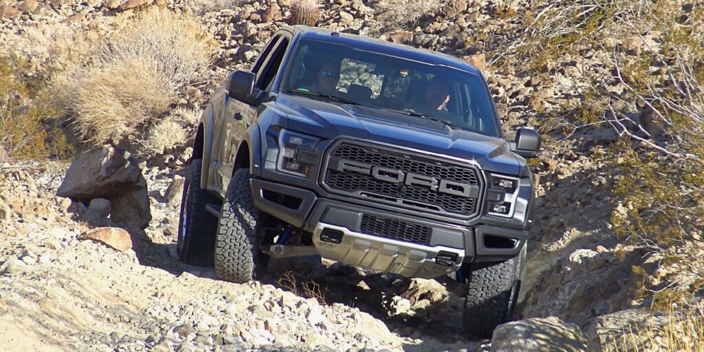 2017 Ford F-150 Raptor : Off-Roading