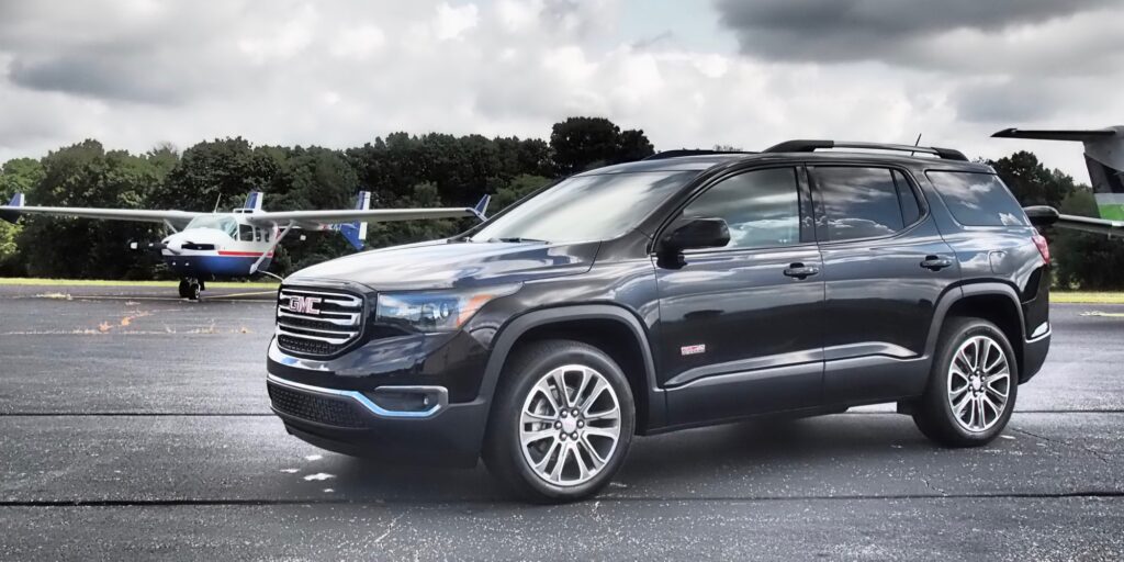 2017 GMC Acadia : Review - Off-Road Trips